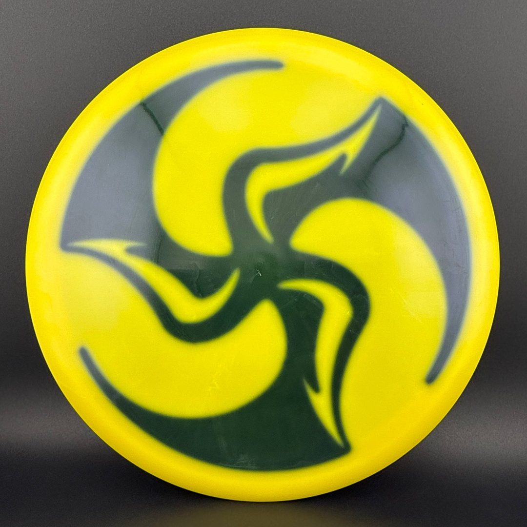 Discmania S-Line CD2 - Innova Made - Huk Lab Tri-Fly Dyed – Rare Air Discs